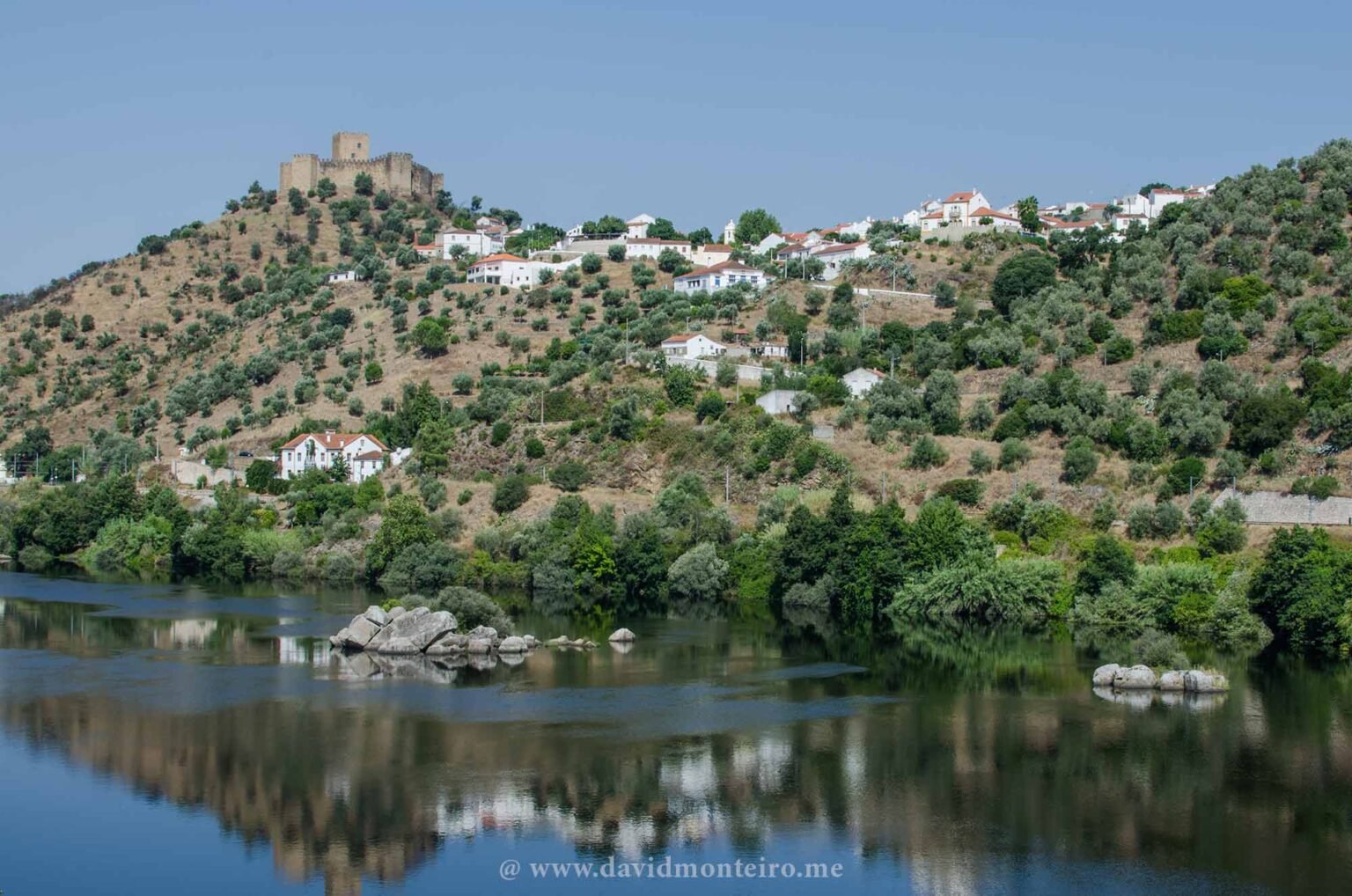 Hiking in Belver and visiting the village